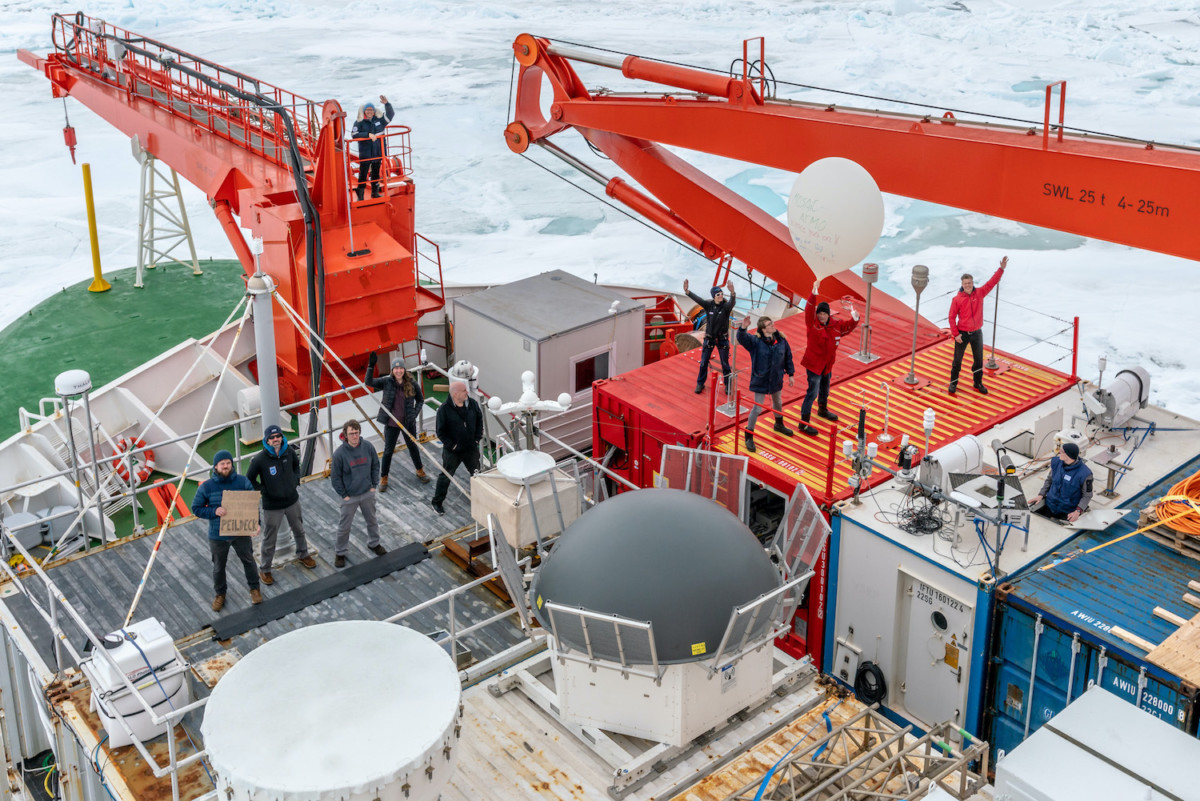 Scientists developed virtual tour to international Arctic expedition camp